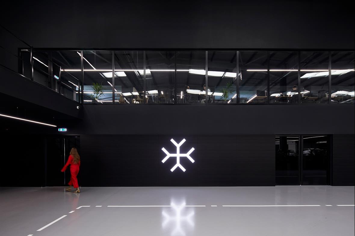 What made this project… Charge Cars by Most Architecture | Features ...